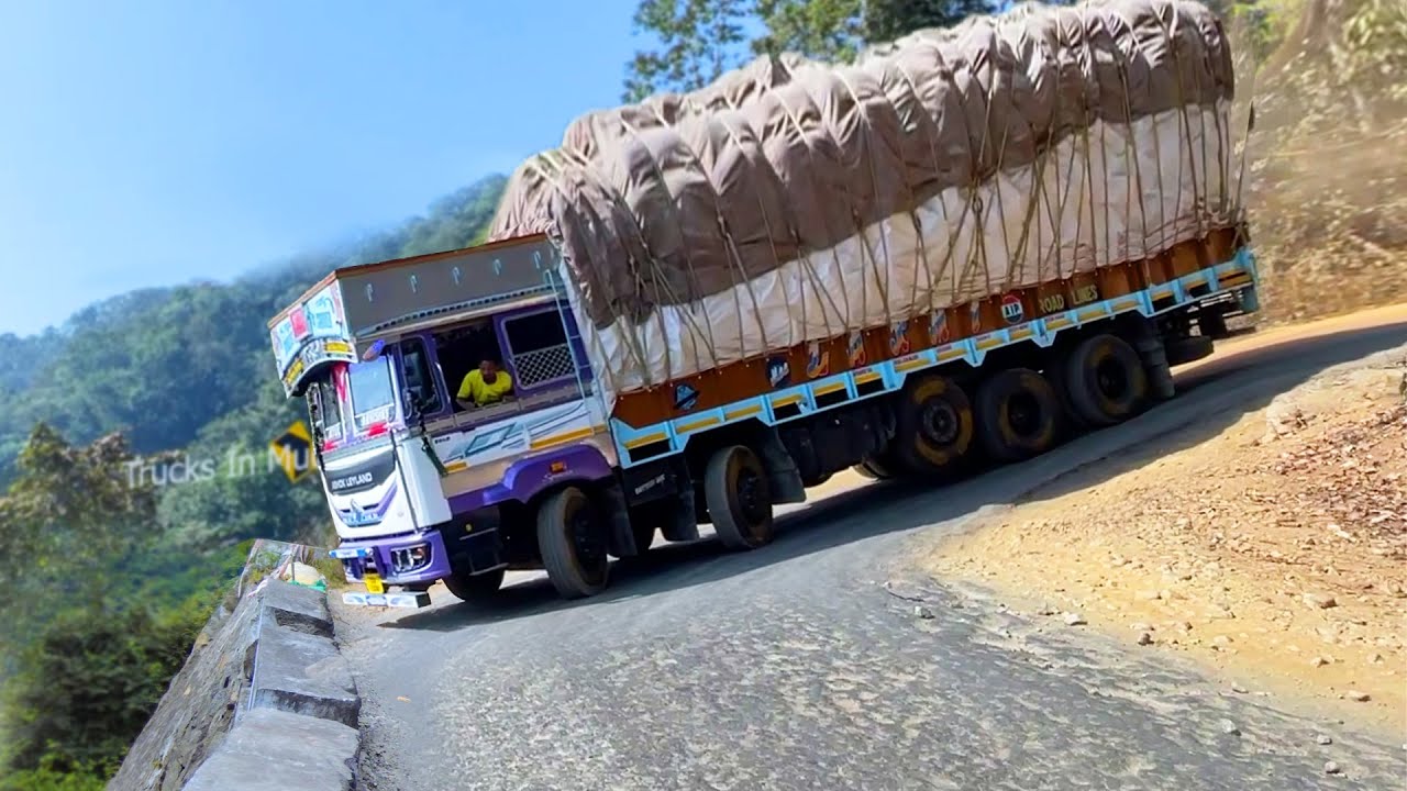 OverLoad Can Be "Overall Danger" At This Turn | Lorry Videos | Truck ...