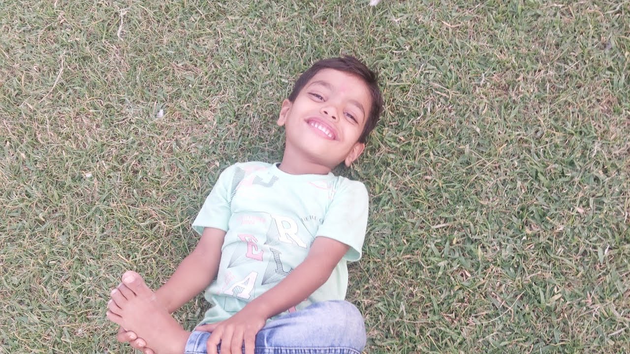 Ayansh sain funny - YouTube