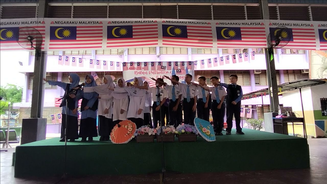 RAW Koir Merdeka 4 Aktif - YouTube