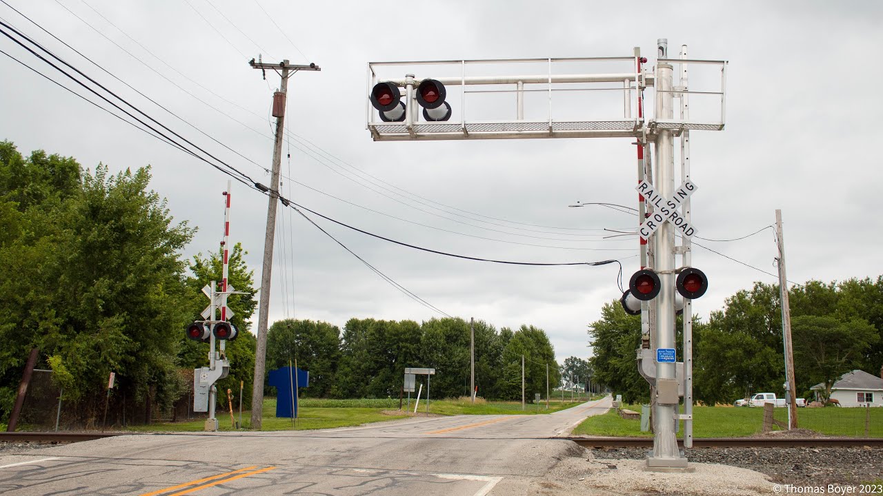 Main Street (SR-14) Railroad Crossing - Silver Lake, IN (7/13/2023 ...