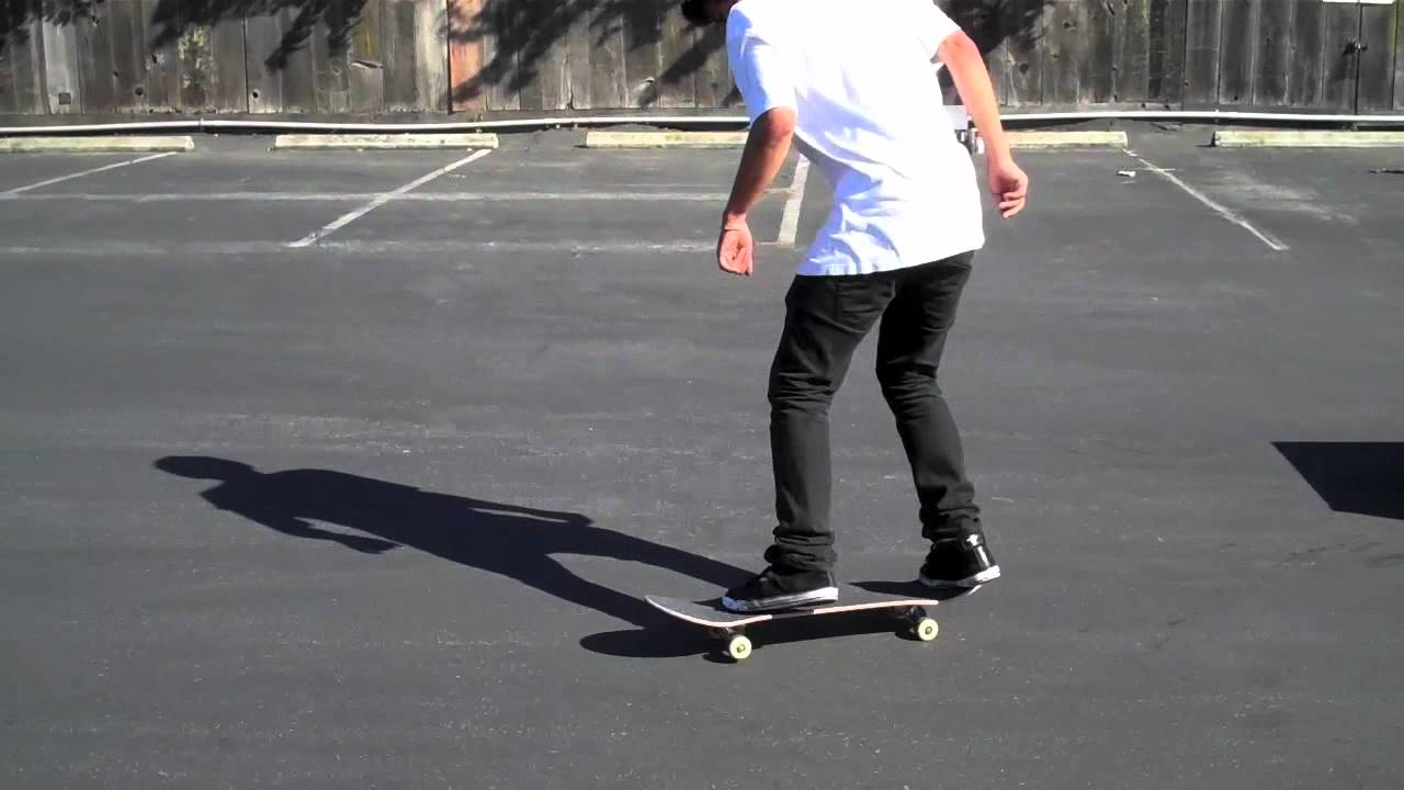 Alec Moreno skateboard line - YouTube