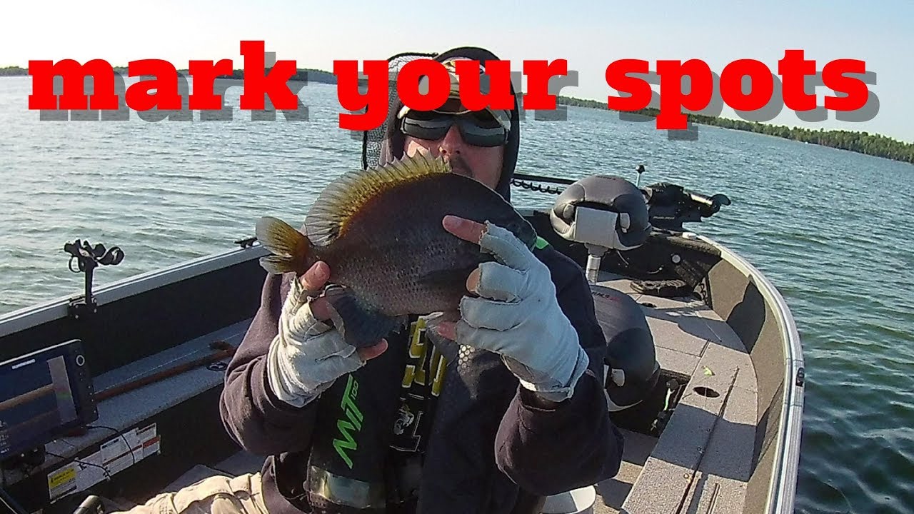 marking your walleye spots - YouTube