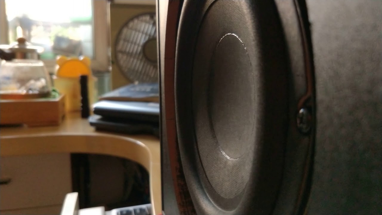 Edifier c2 bass loudspeaker test - YouTube