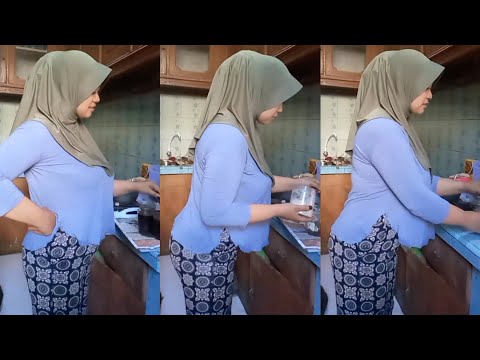 Bunda jilbab cantik manis alami masak gorengan buat jualan