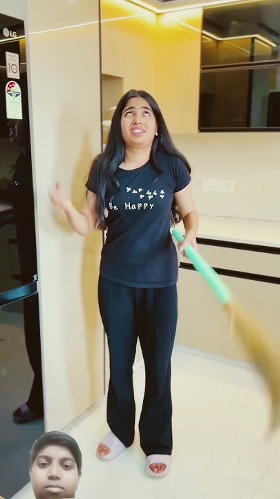 Aaj to is Robot 🤖 ne bacha liya #priyalkukreja #shorts #ytshorts #shortsfeed #viral - YouTube