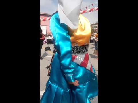 Abdi ipekci ilkokulu 1-e sınıfı 23 nisan 2016 folklor gosterisi