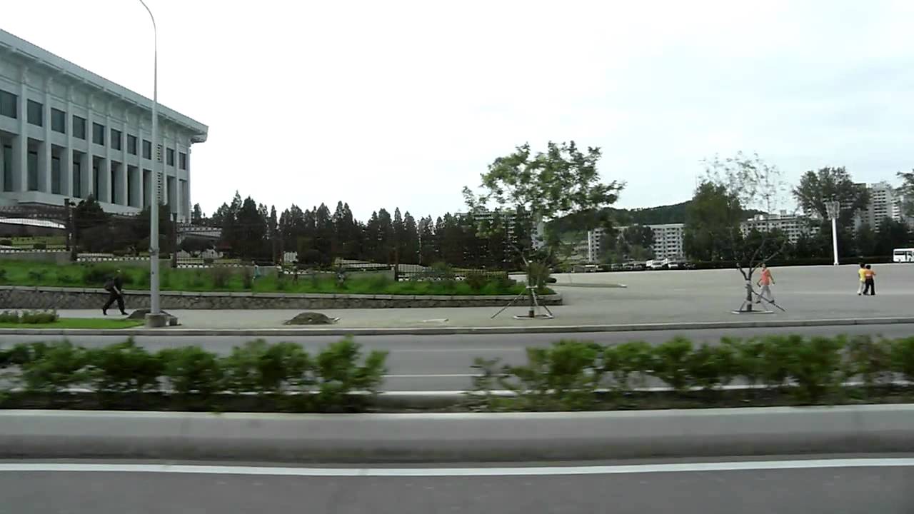 Streets of Pyongyang, DPRK / North Korea - YouTube