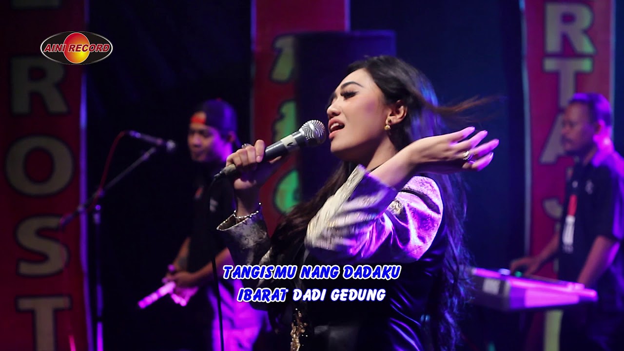 Deviana Safara - Ngejor Ati | Dangdut (Official Music Video) - YouTube