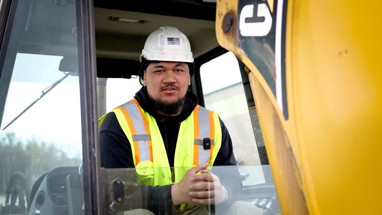 "Join the Union" - IUOE 302 Apprentice - YouTube