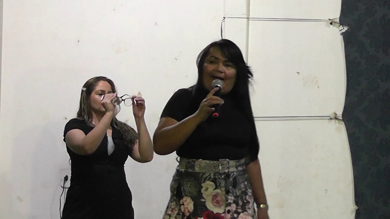 Pr. Makiã Santos & Anne Ribeiro - A Vitória é do Povo de Deus - YouTube