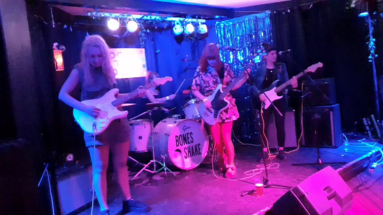 D2D Loose Articles @ The Peer Hat Manchester 24th May 2019 - YouTube