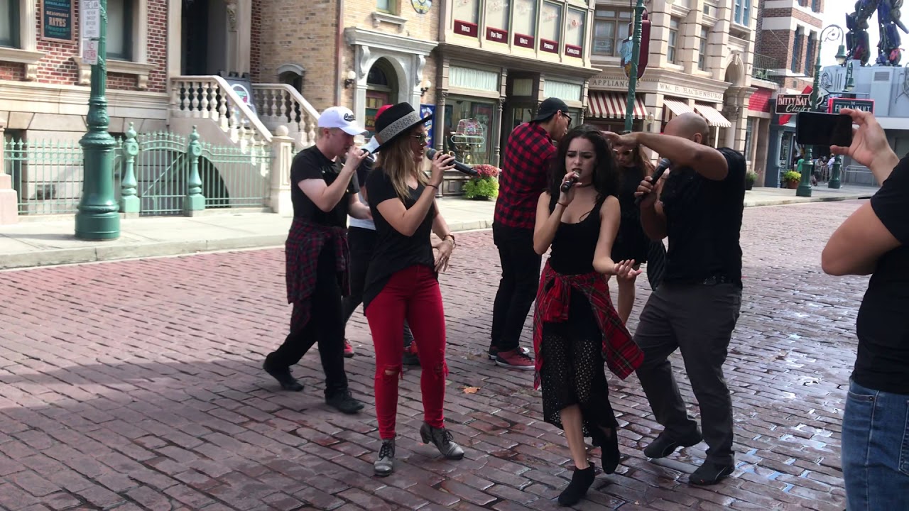 Sing it show at universal Studios Orlando (Set M) - YouTube