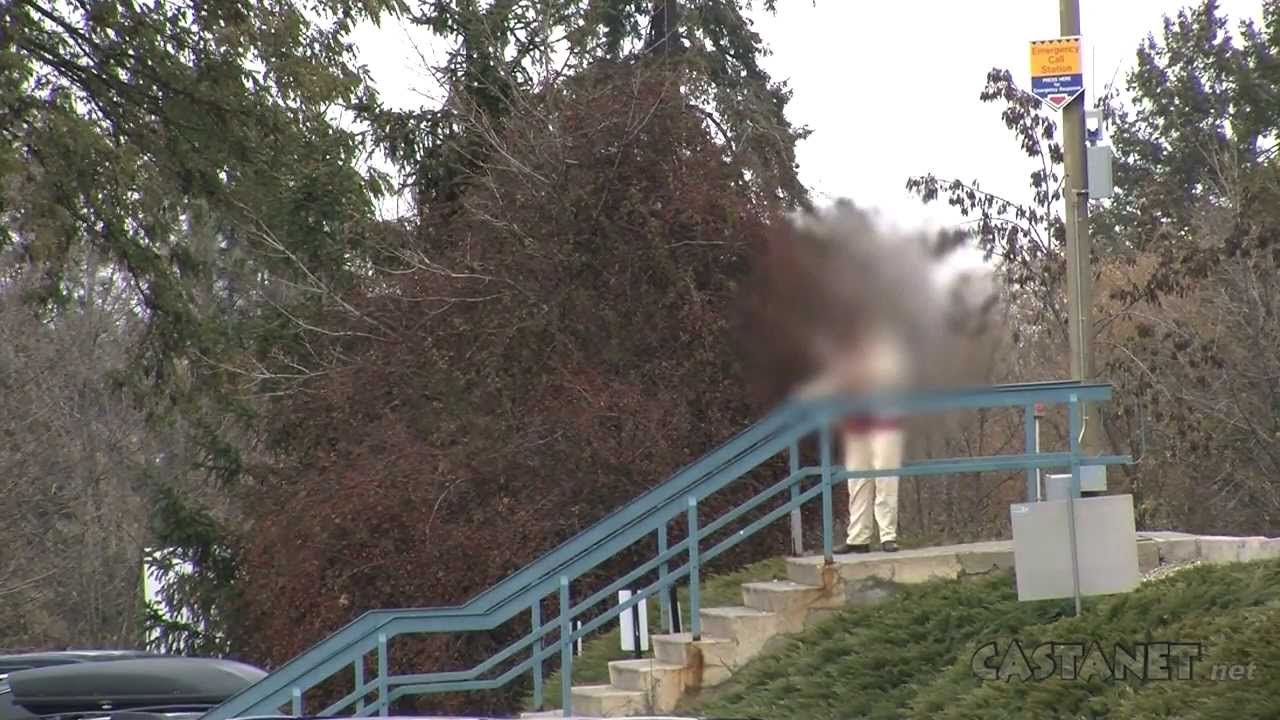 Psychiatric patients escape in Vernon - YouTube