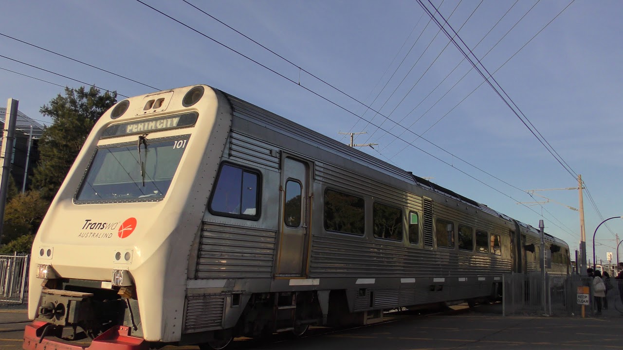Transwa Railcar Australind at McIver heading from Bunbury WA - YouTube
