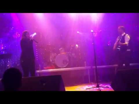 Dans un autre monde Romy PERRIER - YouTube