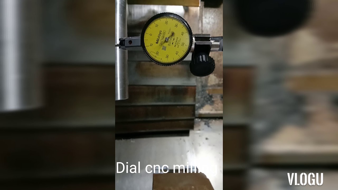 Dial run out spindle - YouTube