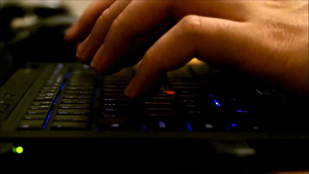 Thinkpad X1 Carbon typing test - YouTube