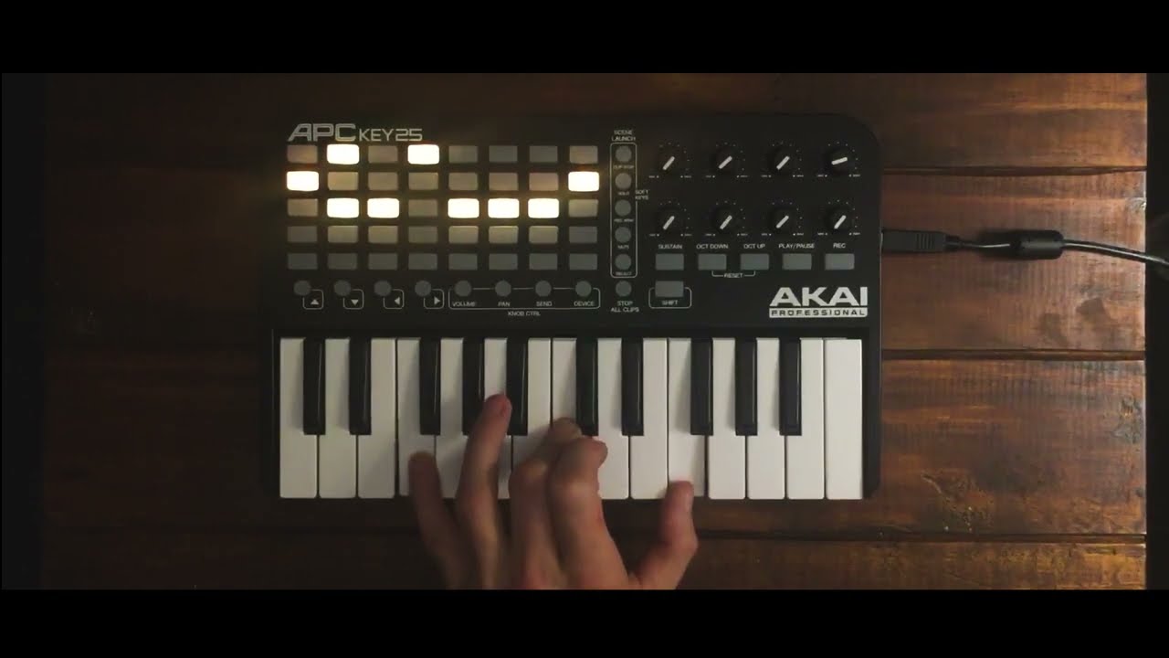 Akai LPD8 Session #2 - YouTube