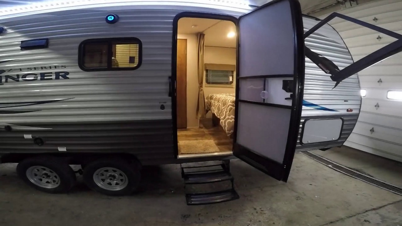 2017 Zinger Z 1 211RD - YouTube