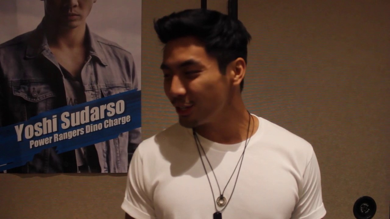 Yoshi Sudarso from Power Rangers Dino Charge at Cos-Losseum Cosplay Con ...