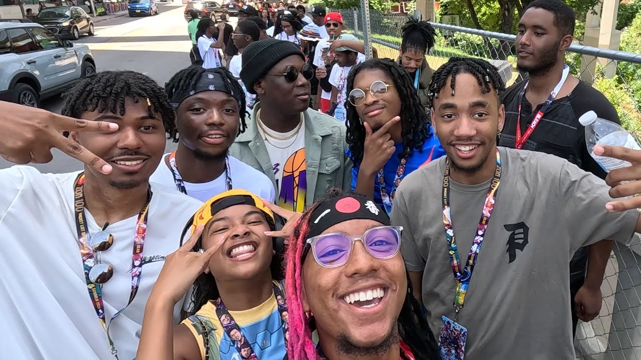 DAY 2 OF DREAMCON - YouTube