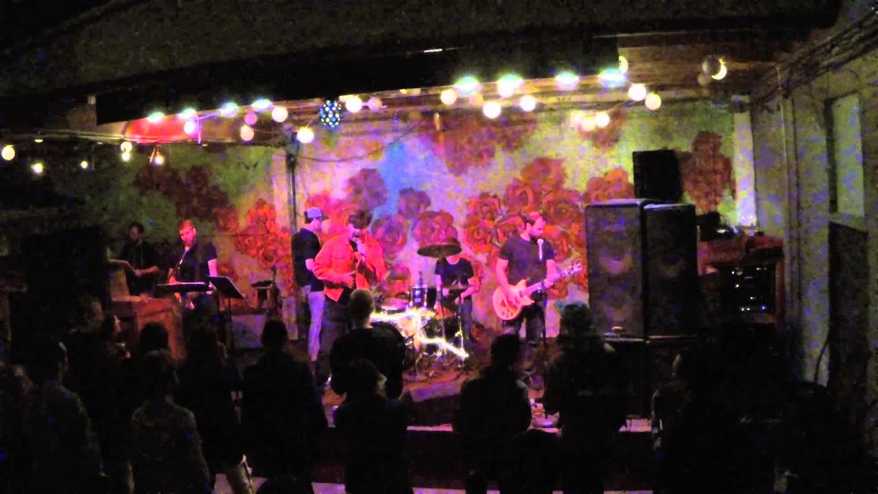 3rd Base & the Hits LIVE BAND KARAOKE - I'm Going Down (Bruce ...