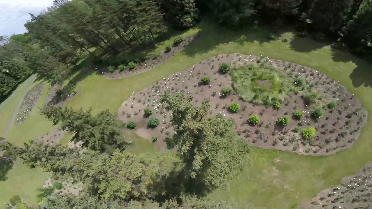 Fpv freestyle botanical garden - YouTube