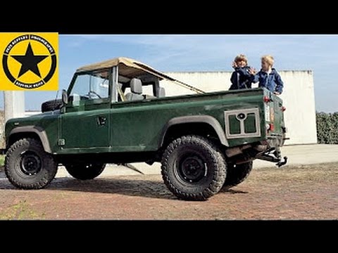 Land Rover DEFENDER Kids (Vok. 1) Jack(3) and Sam(5) ridin' Landyyy ...