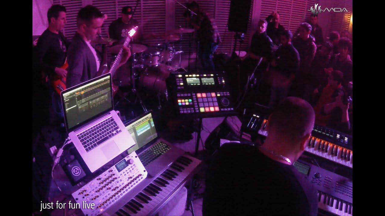 Just For Fun Live - Gotye "Somebody That I Used To Know" Cover - YouTube