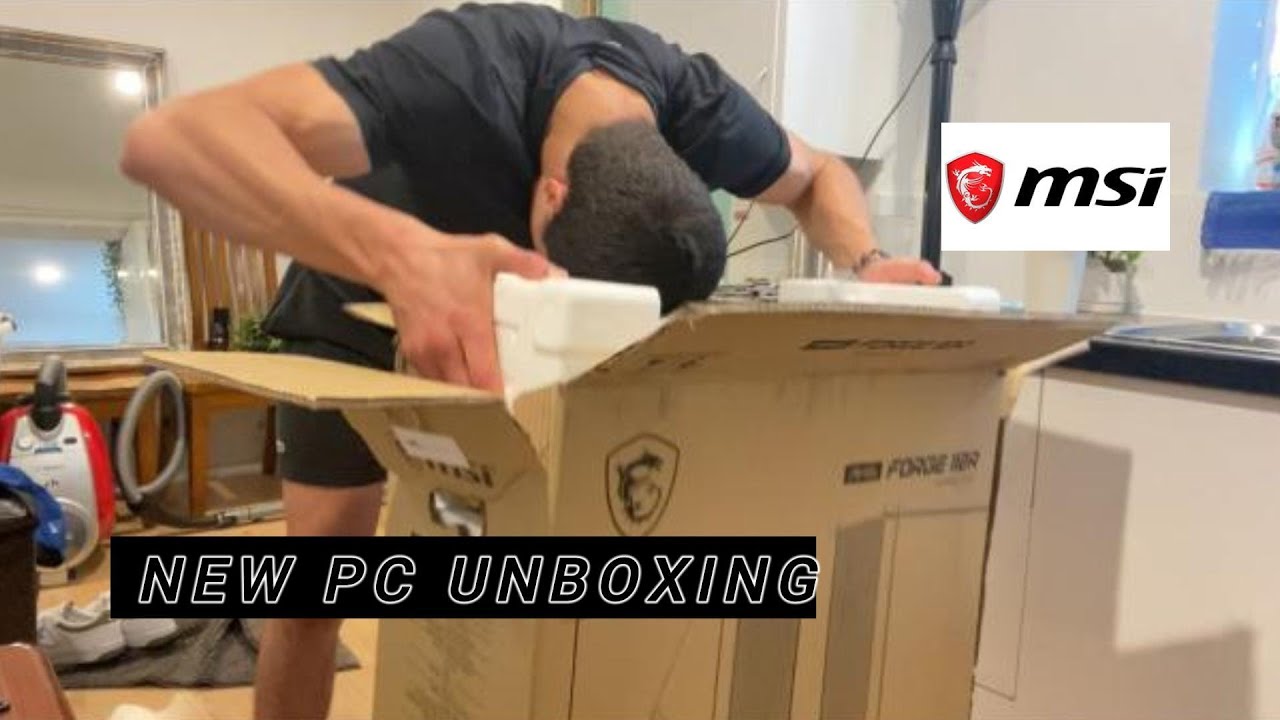 First video unboxing my pc!!!! - YouTube