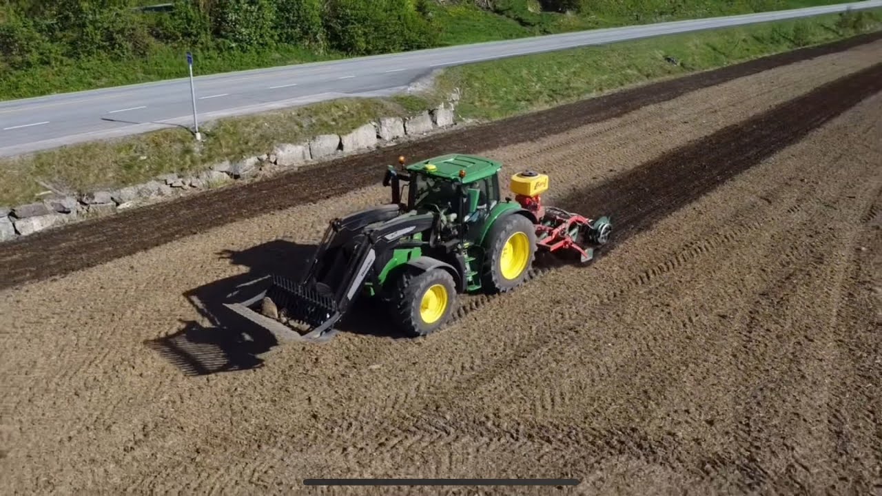 Field cultivating with John deree 6155R - YouTube
