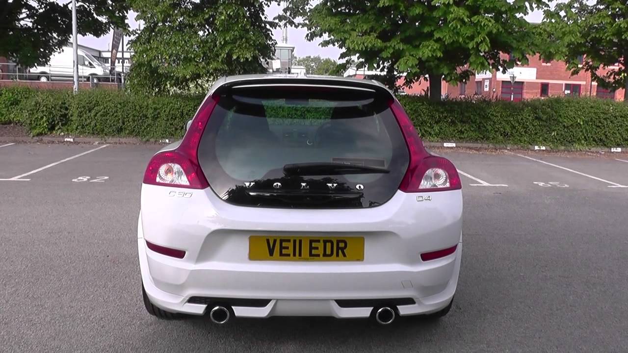 Volvo C30 D4 [177] R DESIGN 3dr U65973 - YouTube