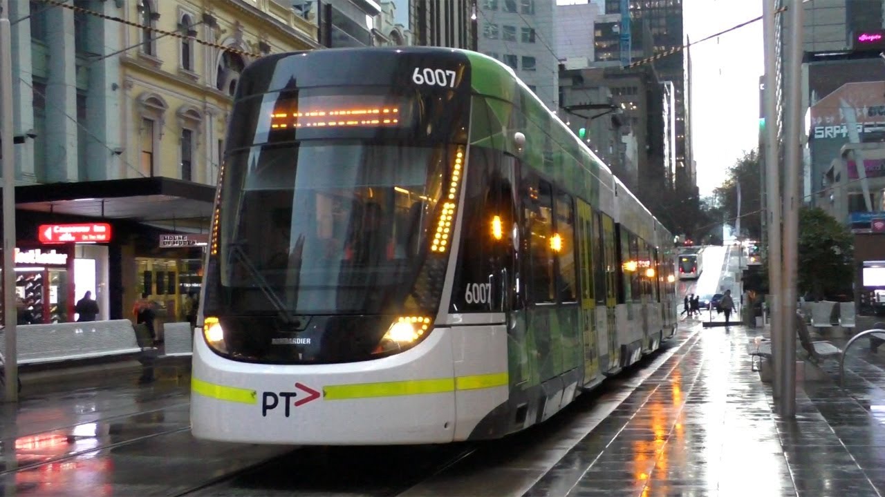 Trams at the Bourke Street Mall during peak hour - Melbourne Transport ...