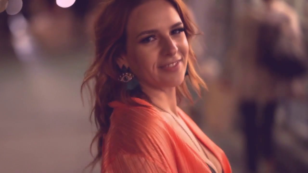 Claudia Tappeser - Wake up Call - in your City! (Official Music Video ...