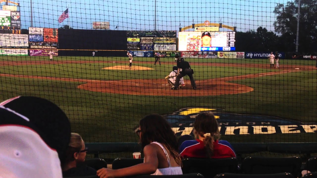7/5/13 - Kelly Dugan - 2nd AB - Flyball to RF - YouTube