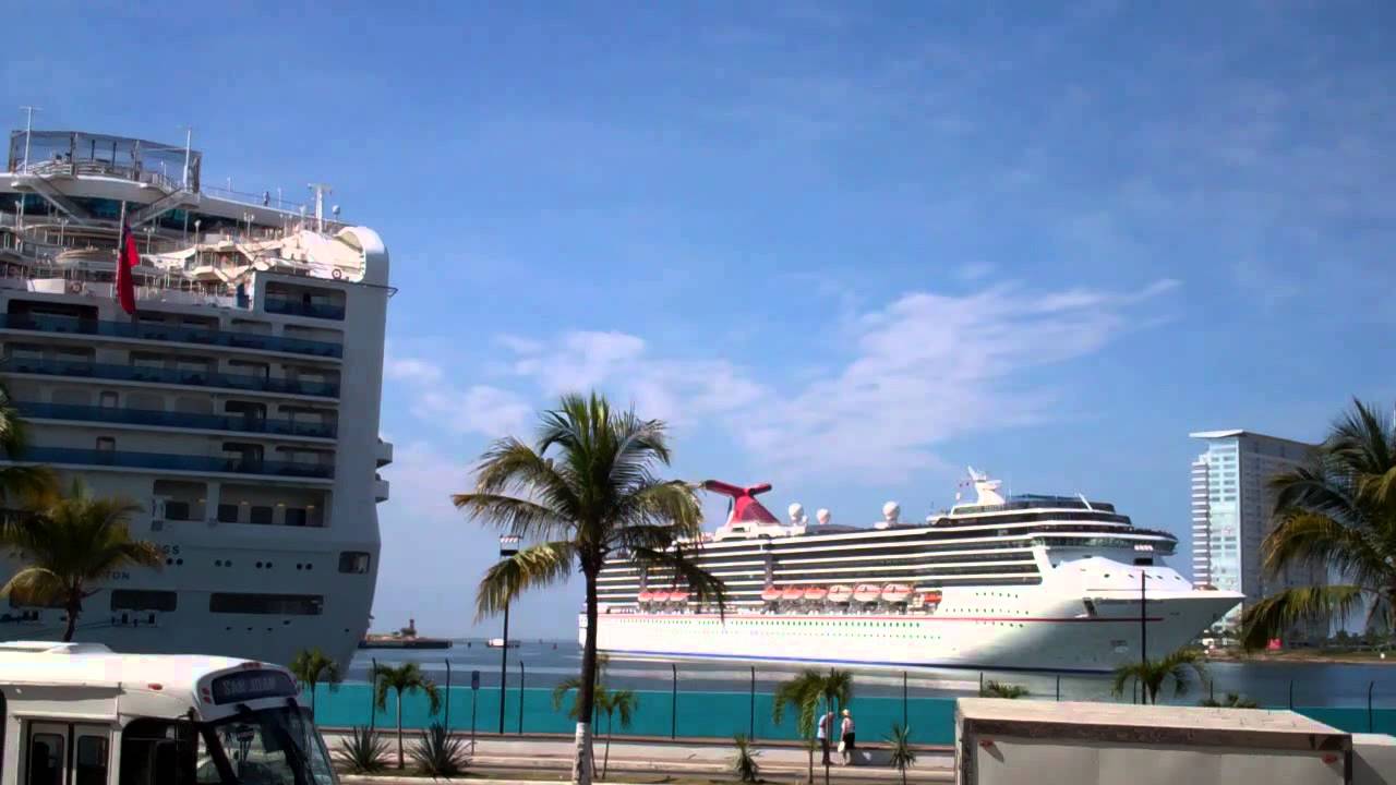 Time Lapse of Carnival Miracle Cruise Ship Docking In Puerto Vallarta ...