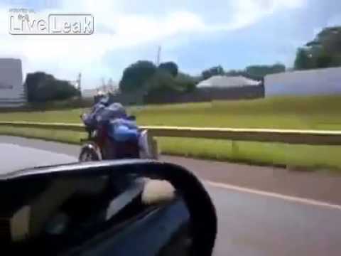 SuperMan Motorcycle Stunt Crash Superman z Brazylii YouTube - YouTube