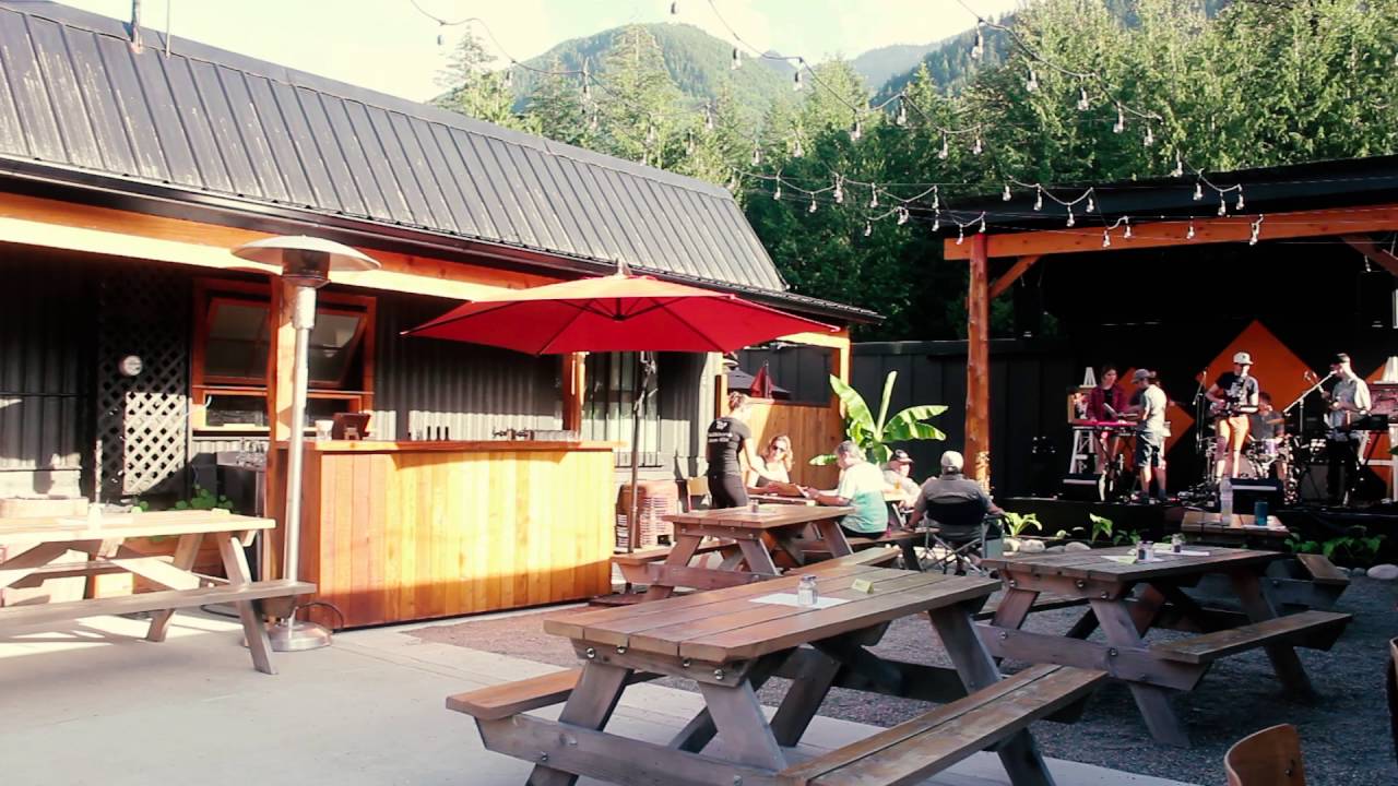 Tractorgrease Cafe - Chilliwack, BC - YouTube