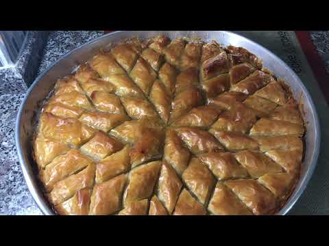 Baklava Yapımı Yıldız Kesimi | Yuvarlak Tepsi Cevizli Baklava | Hazır Yufkadan En Lezzetli Baklava!