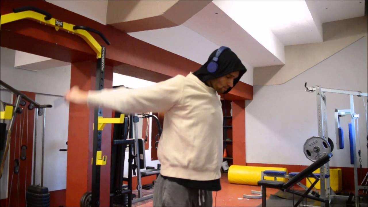 Best Warm Up For Shoulders: Shoulder Breakers - YouTube