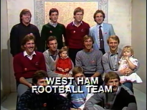 WEST HAM UNITED PLAYERS AND FAMILIES ON \
