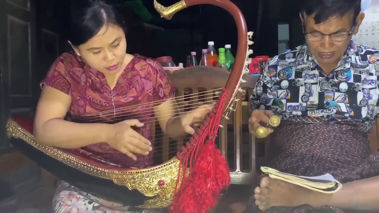 ထ ြန္းလင္းလွ ်ံလက္=Htun: lin: hljan le'._Cho Thet Tin - YouTube