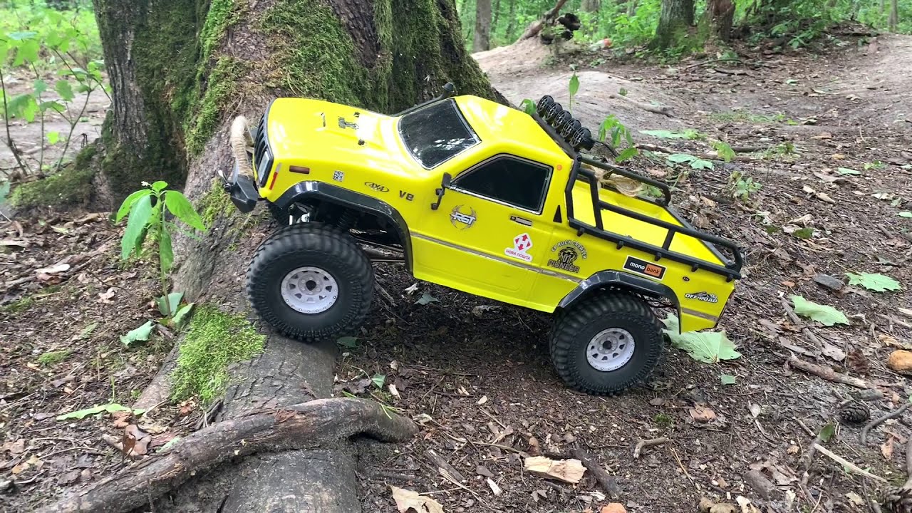 RC Car Jeep Comanche (RGT EX86110) on a forest trophy road - YouTube