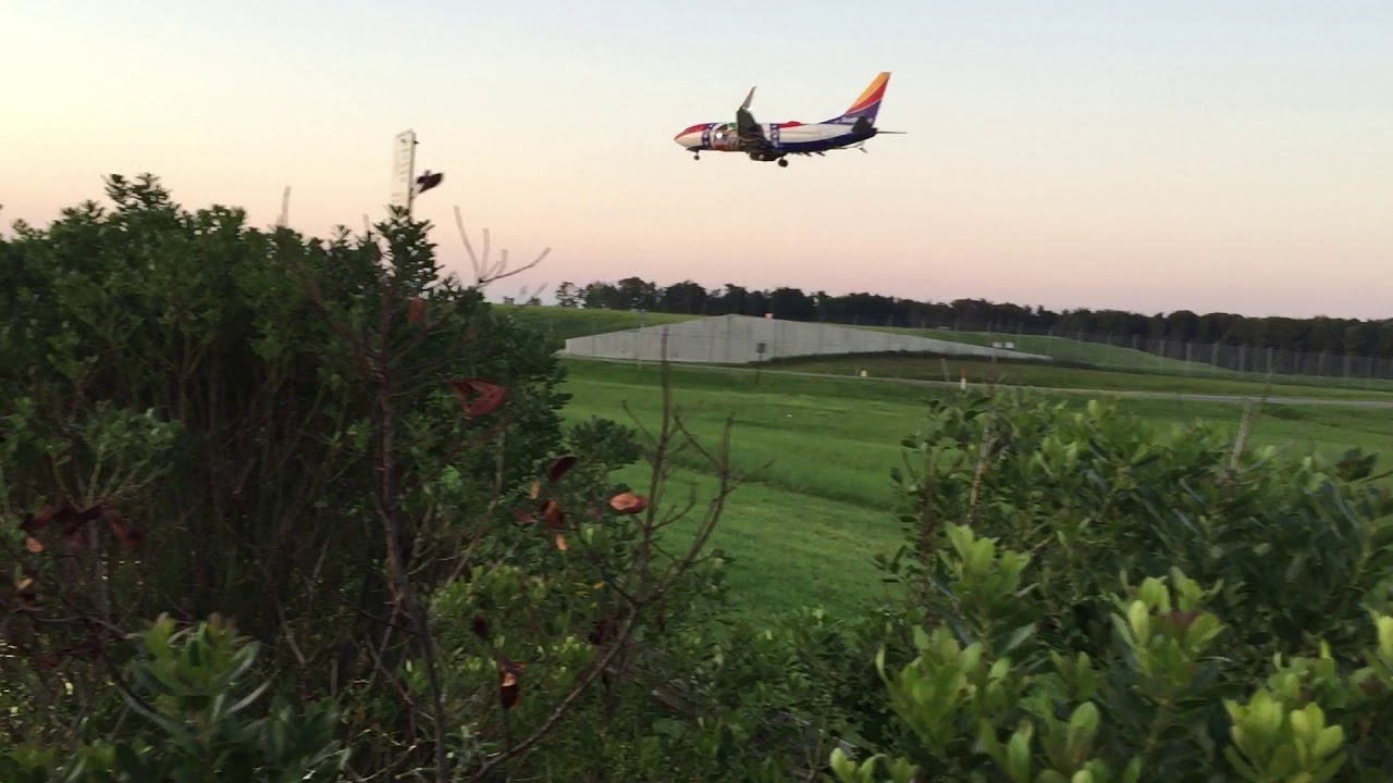 Southwest Airlines Missouri One Boeing 737-7H4 Landing at BWI - YouTube