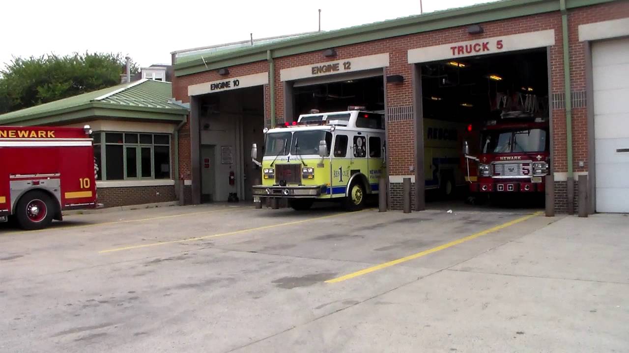 Newark, NJ Spare Rescue 1 Responding 09-02-15 - YouTube