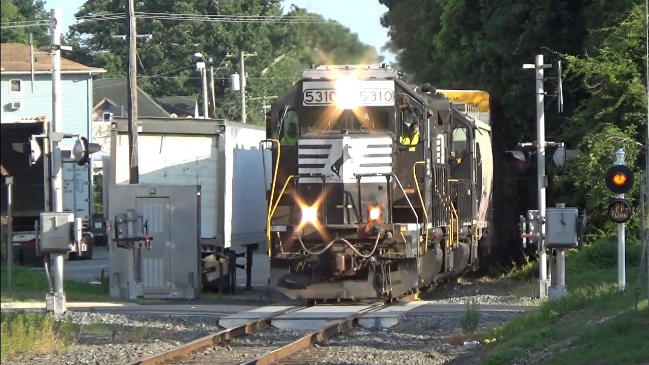 CSAO WPMI-61 With NS 5310/NS 5640 Northbound 7/9/24 - YouTube