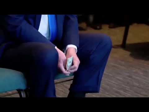 President trump counting money - YouTube