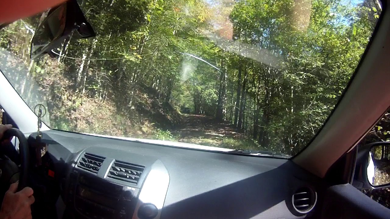 The Road to the Combs Family Cemetery between Hazard and Jackson ...
