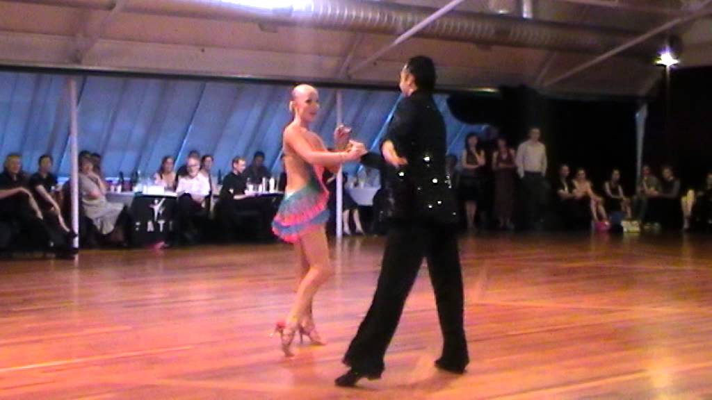 Jes Gold Rumba - YouTube