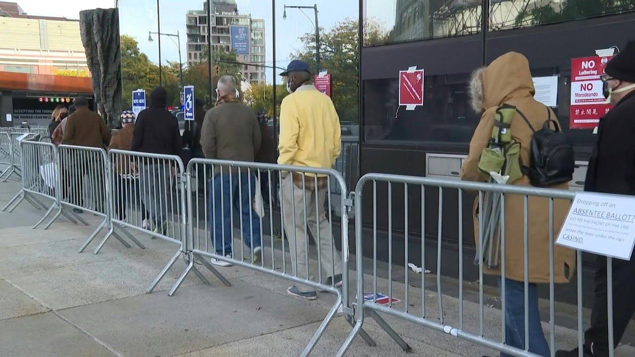 Second day of early voting at Barclays Center in Brooklyn | AFP - YouTube